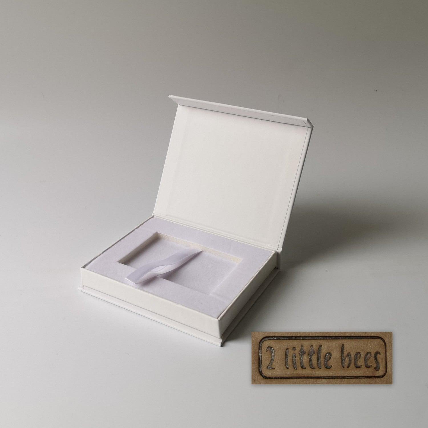 Gift card box store